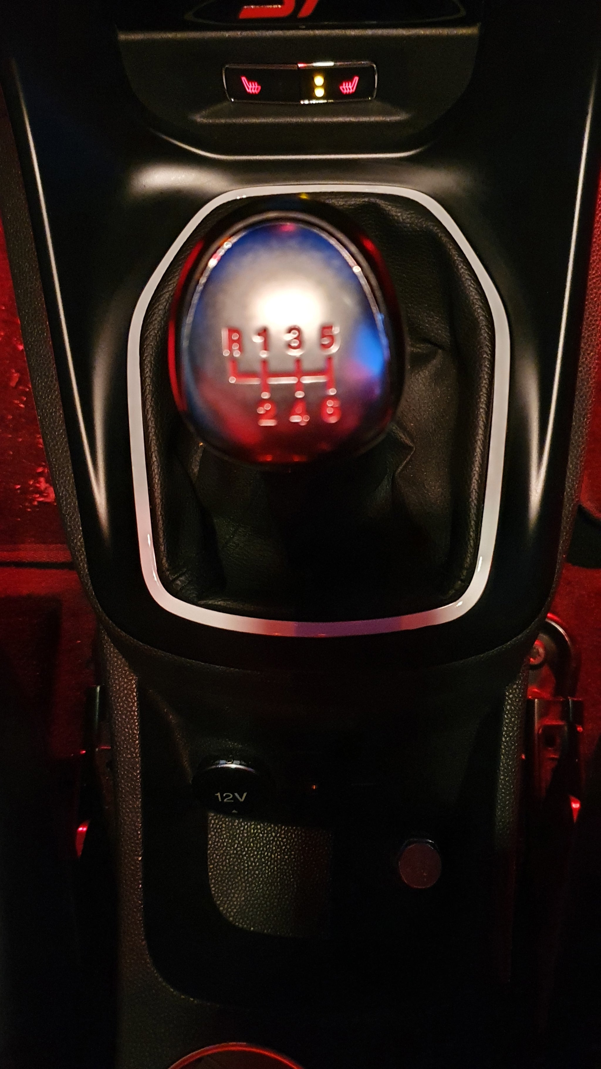 Mk7 & 7.5 Fiesta Gear shift Gator Surround Gel – PrintPeel&Stick